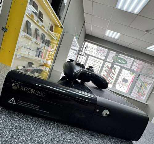 Xbox 360E с кинектом 250Гб