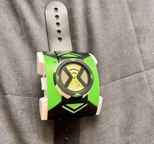 Ben 10 Часы Омнитрикс, Бэн 10