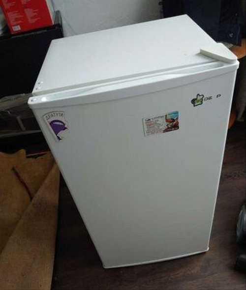 Холодильник компактный dexp RF-sd090ma/W
