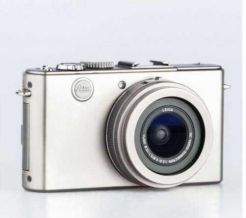 Leica D-Lux 4 titan camera set