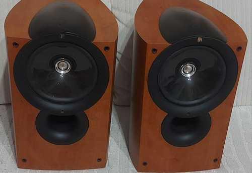 Акустические колонки KEF Q1 и Q6