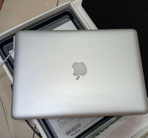 Ноутбук Apple MacBook Pro 13 i5 Макбук