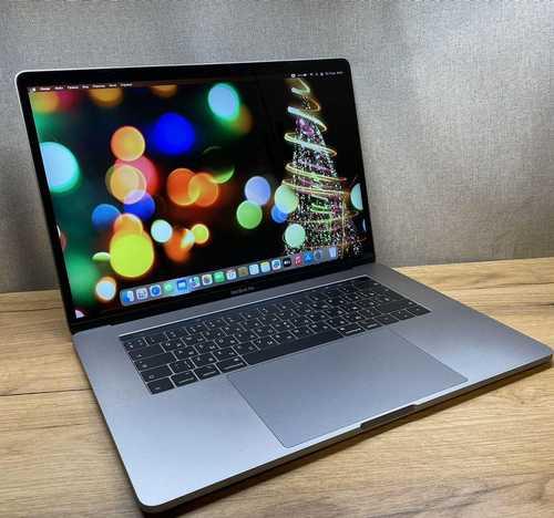 Apple macbook pro 15 2018