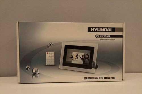 Цифровая фоторамка Hyundai H-FR7000