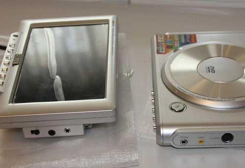 Автомобильный телевизор и портативный DVD плеер