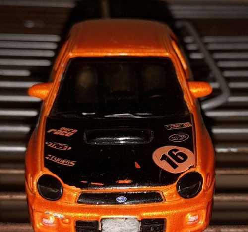 Модель автомобиля subaru impreza wrx 1/43 burago