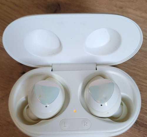 Samsung galaxy buds plus