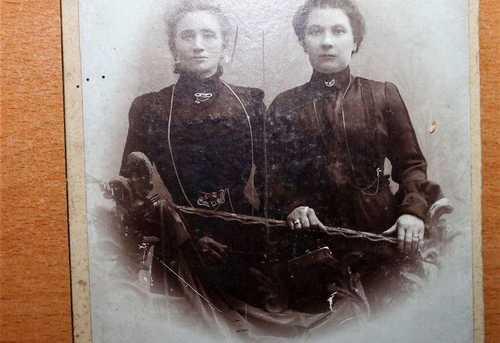 Фотография Две дамы.Кабинет портрет.souvenir