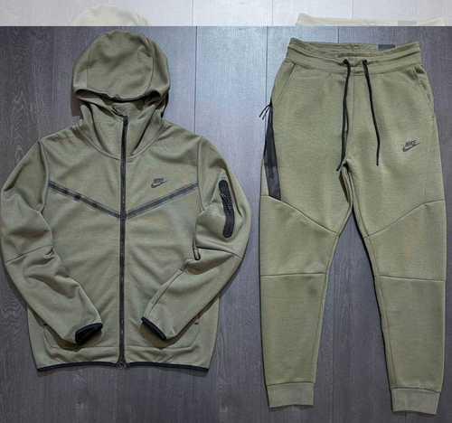 Спортивные костюмы Nike Tech Fleece