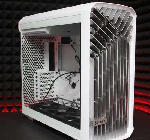 Корпус Fractal Design Torrent White TG