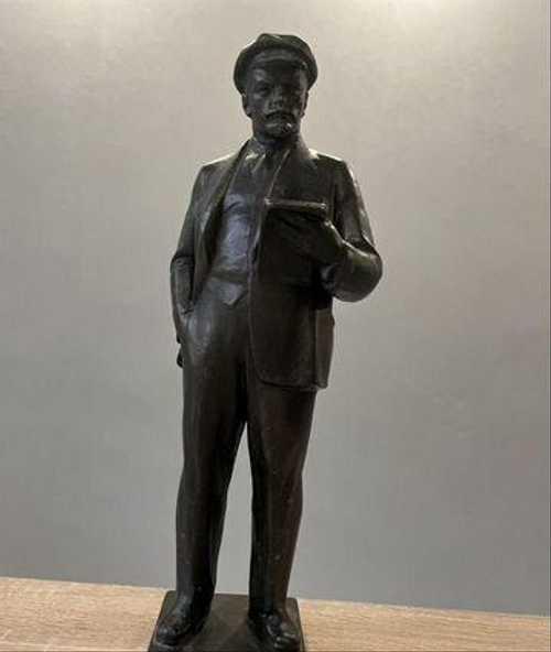Скульптура Ленин