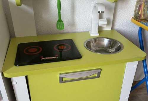 Детская кухня с интерактивной плитой