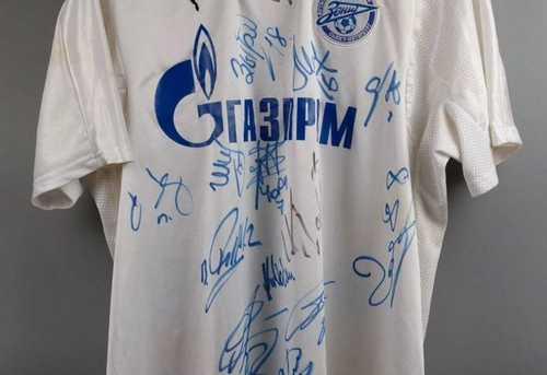 Легендарная футболка с автографами футболистов