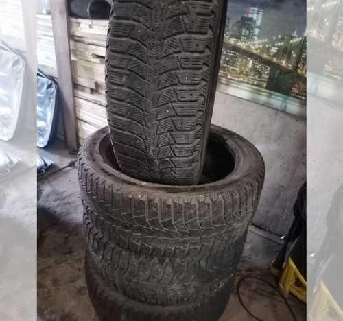 Maxxis MA-SPW Presa Spike 205/50 R17