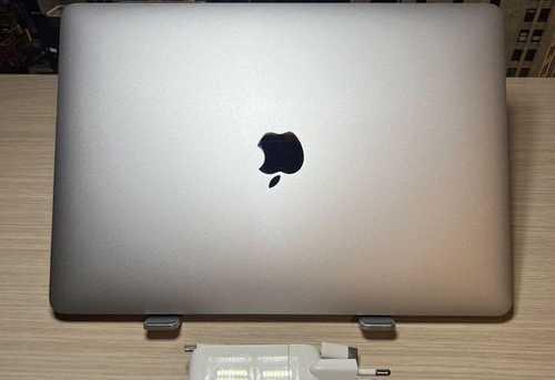 MacBook Pro 13 M1 2022 8/256gb Silver