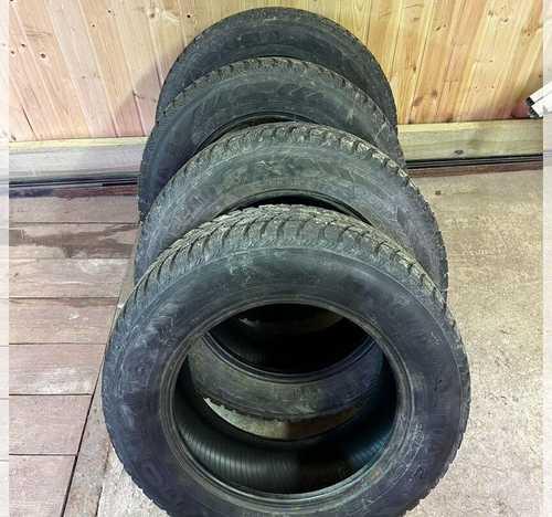 Nokian Tyres Hakkapeliitta 2 215/65 R16 98T