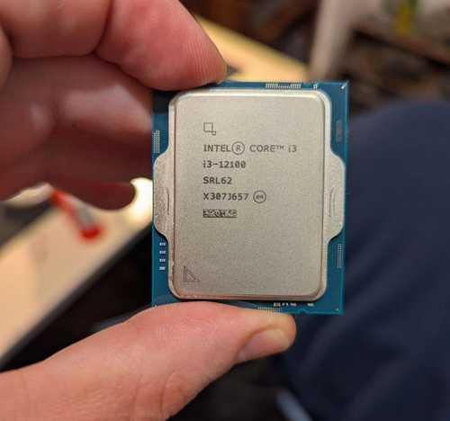 Процессор intel core I3 12100