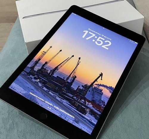 iPad 6th generation 128gb (cellular)