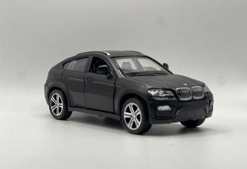 Модель автомобиля BMW X6 металлическая