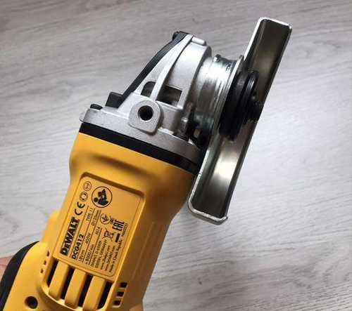 Аккумуляторная шлифмашина(болгарка) dewalt DCG412