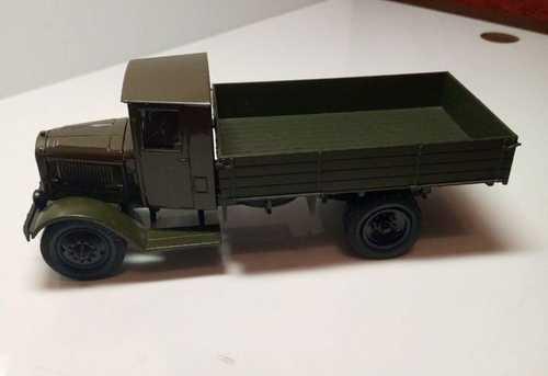 Модель грузовика 1:43