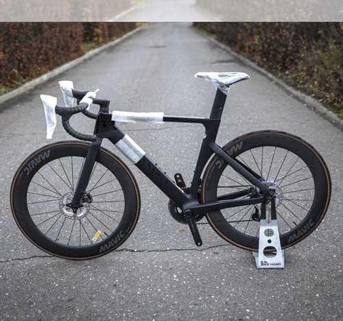 Шоссейный велосипед Canyon Aeroad CF SLX 8