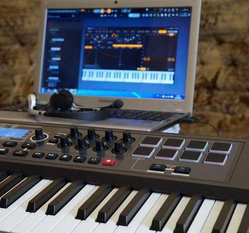 Миди клавиатура Novation Impulse 61