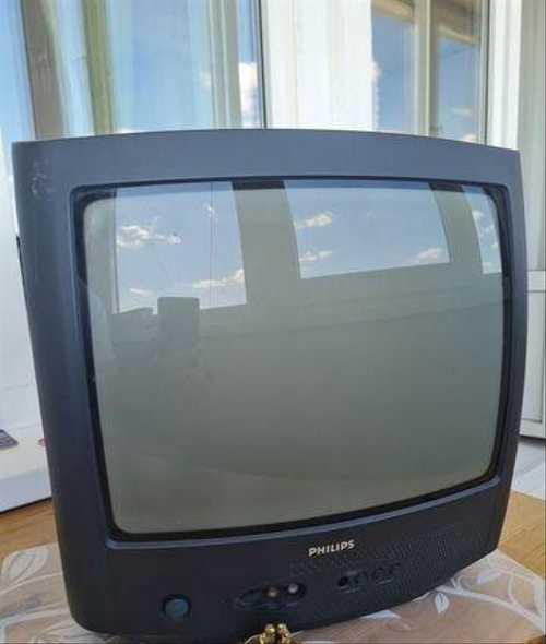 Телевизор Philips 14' против Кувалды