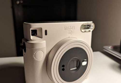 Фотоаппарат мгновенной печати Instax Square SQ1