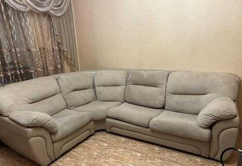 Угловой диван / + спалтный гарнитур