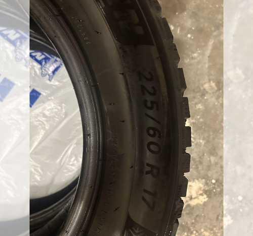 Michelin X-Ice North 4 SUV 225/60 R17 103T