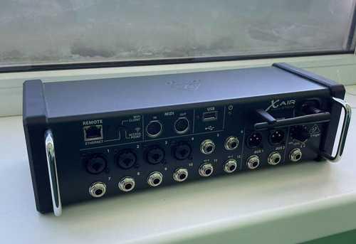 Цифровой микшерный пульт behringer xr12