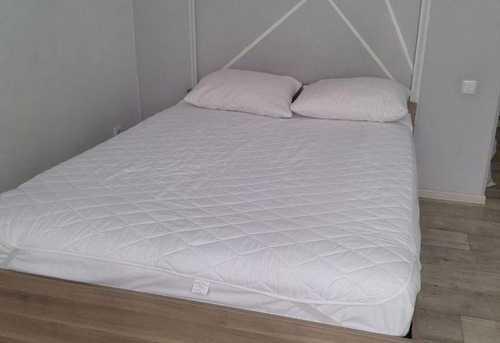 Кровать двухспальная 140 200 бу без матраса