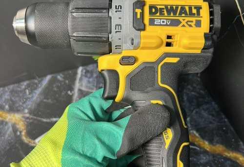 Аккумуляторная дрель шуруповерт dewalt DCD 805