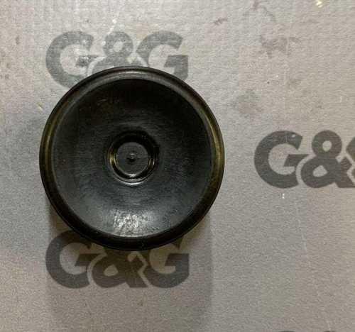 Колпачок R162308 Джон Дир
