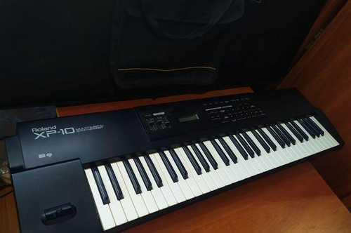 Синтезатор Roland
