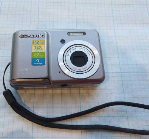 Компактный фотоаппарат Polaroid i1035