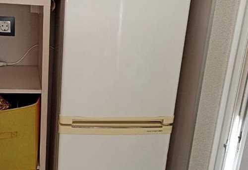 Холодильник Shivaki 2х камерный