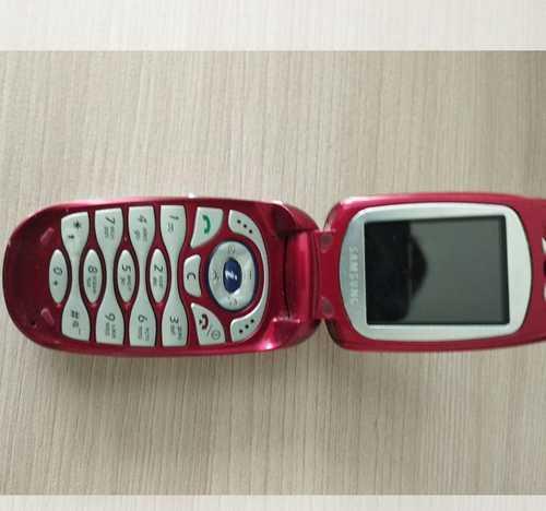 Nokia 100