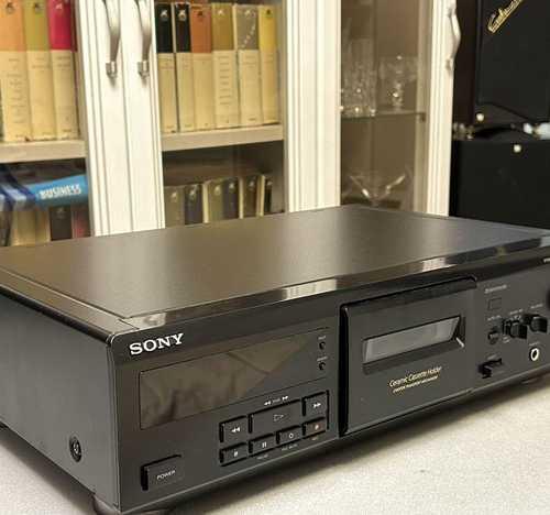 Кассетная дека Sony TC-KE300