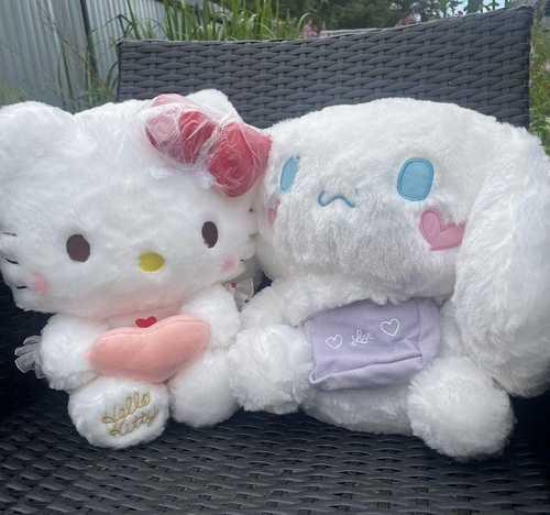 Мягкая игрушка Hello Kitty и Cinnamoroll