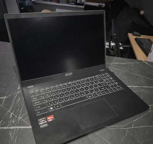 15.6" Ноутбук MSI Modern 15 B5M-001XRU