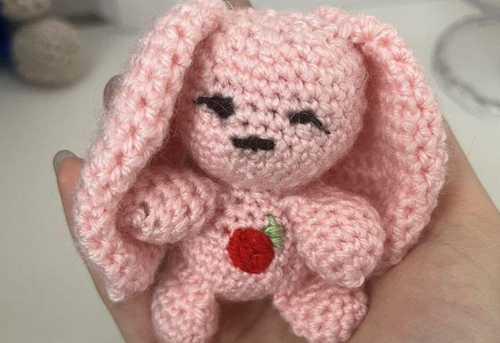 Розовая малышка с клубникой