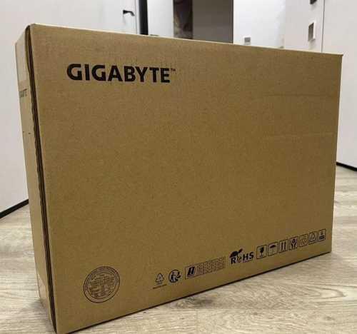 Игровой ноутбук Gigabyte G6 i7-12650/16GB/RTX 4050