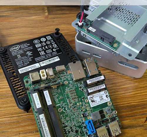 На запчасти intel nuc i5 D5450wykh