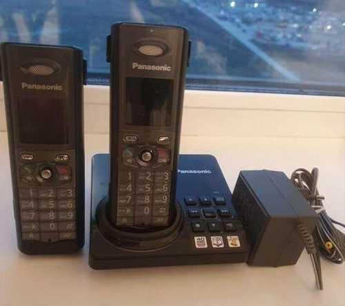 Телефон Panasonic KX-TG8225