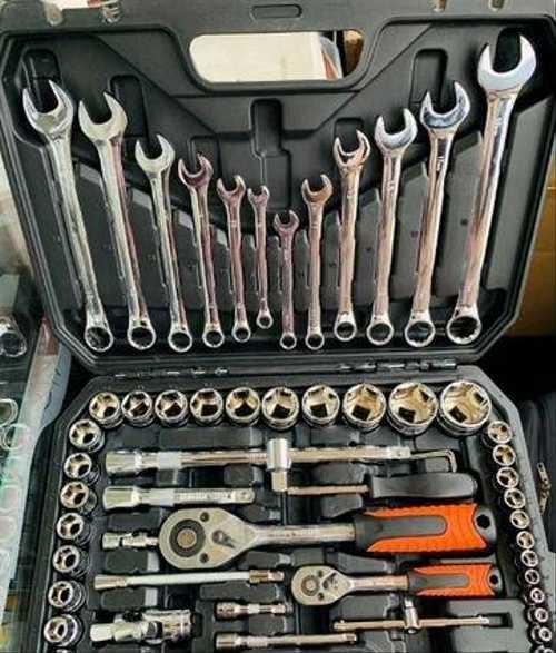 Набор ключей инструментов