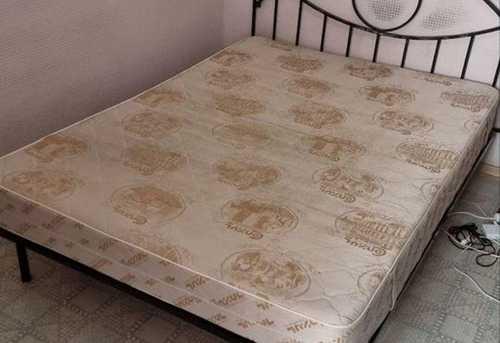 Кровать с матрасом 140 190