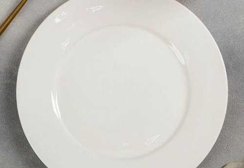 Тарелка фарфоровая обеденная с утолщённым краем Wh
