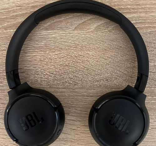 Беспроводные наушники JBL tune 520bt